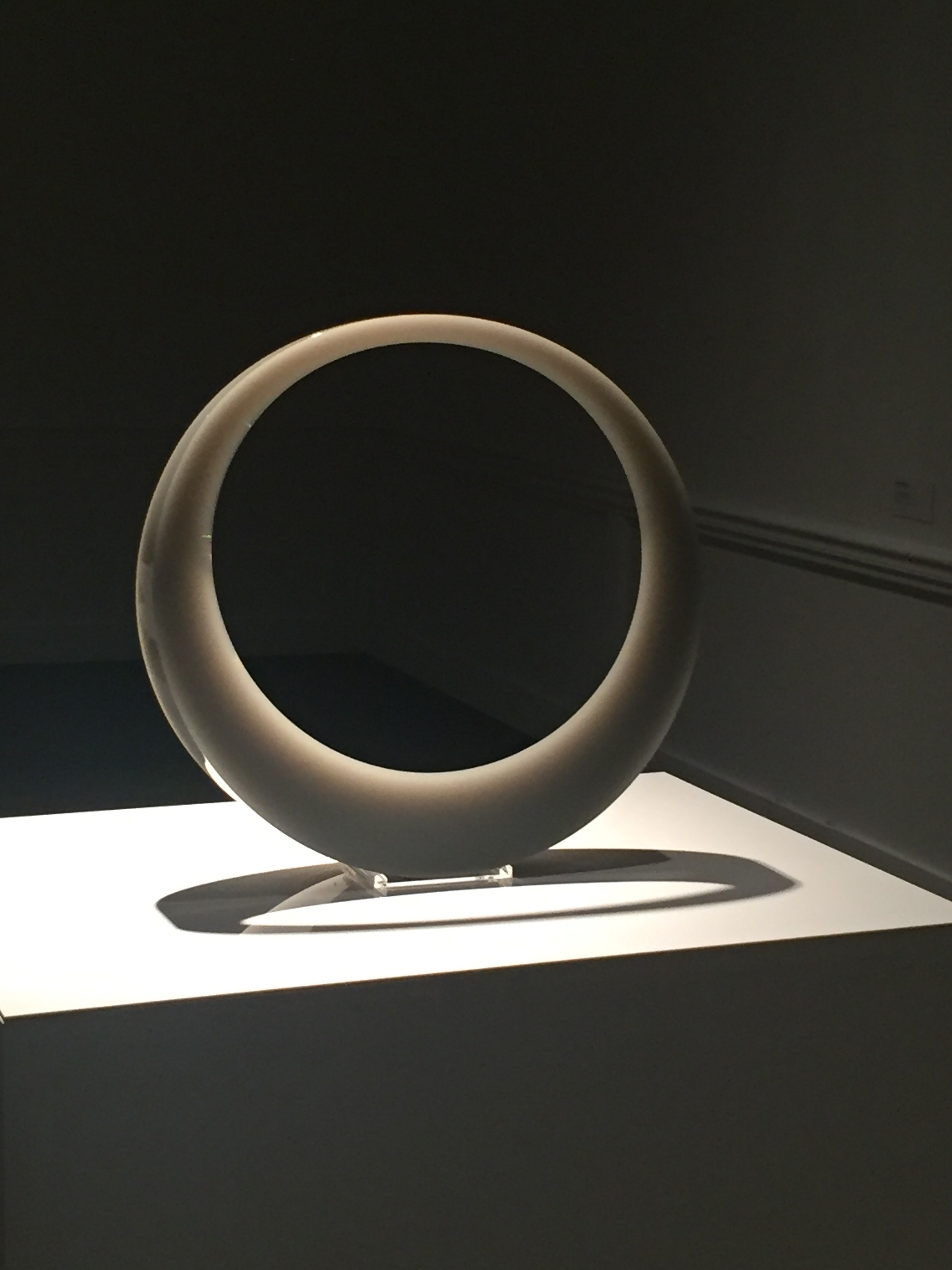 Gibsonian optics brought to life in the sculpture of Fred Eversley ...